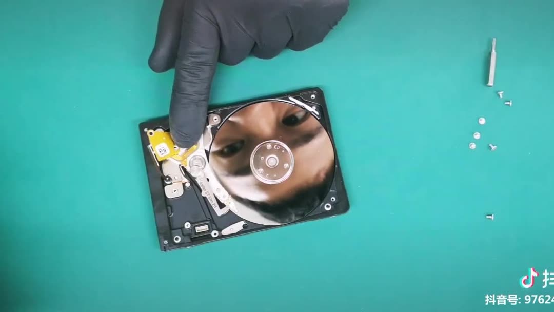 希捷超溥原装移动硬盘更换磁头,众多"数据恢复业务中"希捷硬盘磁头...