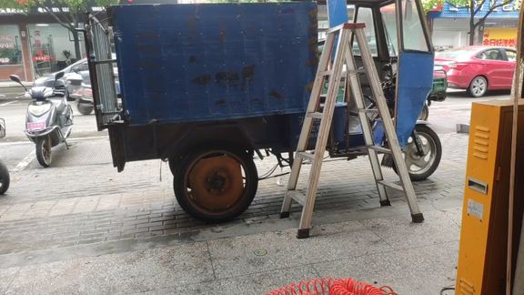 电动三轮车焊后货架