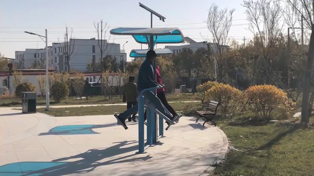 引领科学锻炼 会"说话"的健身器材深受东营居民喜爱