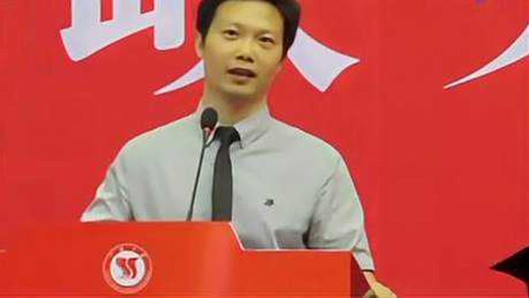 三峡大学毕业典礼著名央视教授演讲,不愧为央视名嘴,太精彩了!