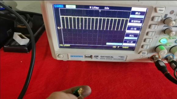 好奇,就手痒,手痒就开始拆解。这应该是最简单的转向角传感器