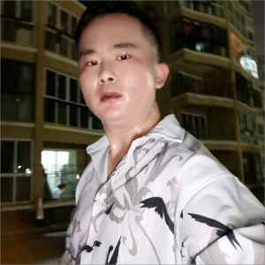 一个平凡爱看书的胖胖 