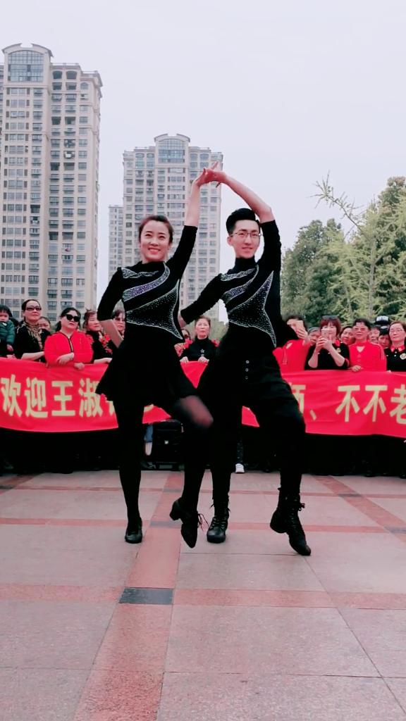 果果不不姐弟组合