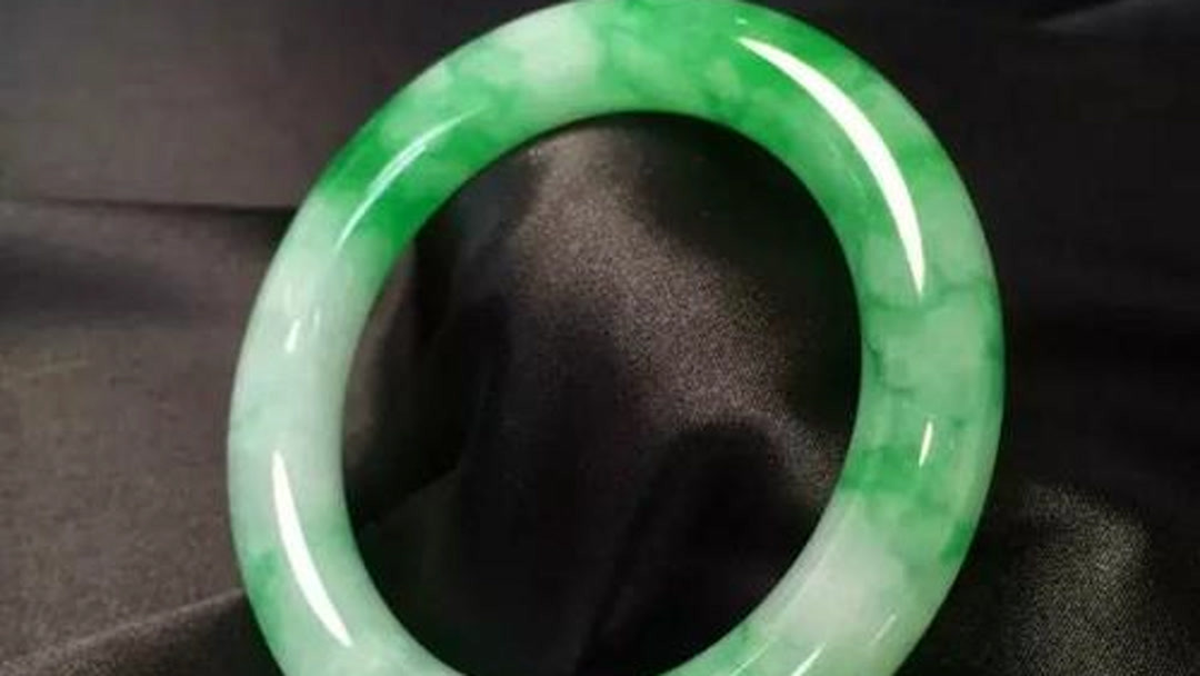 翡翠原石价格如何辨别,学会这几招告别新手小白!
