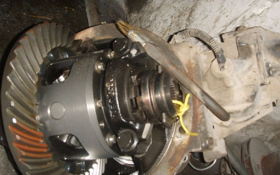 差速器和差速锁到底是什么鬼,你了解多少?