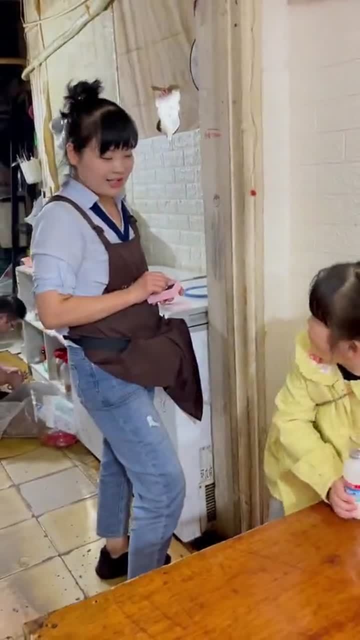 亲爱的妹妹呀,我从没想过,你还有这一面有家小店叫童年唱吧k歌宝