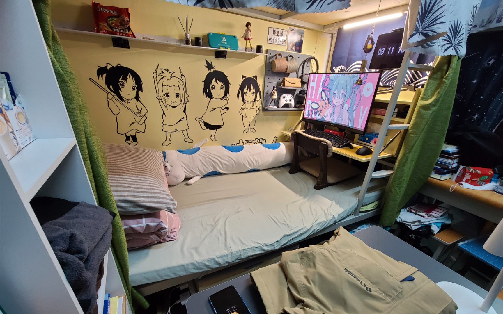 恶臭大学生的8人间宿舍下铺大改造