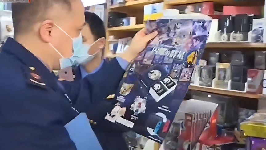 重庆某小学门口,校园周边“抽奖”,坑娃陷阱不能留