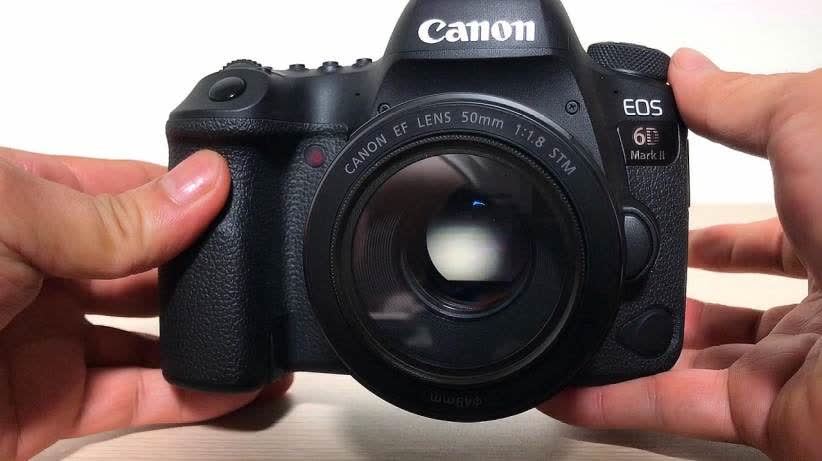 今天收到一套佳能6d2 成色跟新机一样 来看看怎么样