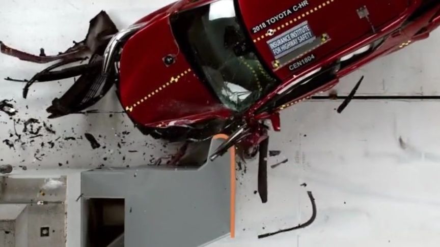 想买丰田C-HR车的赶紧进来看看,碰撞测试视频来了!