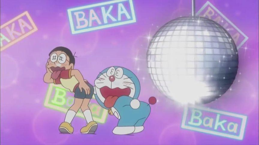 哆啦A梦:大雄和哆啦A梦当街跳舞,完全不顾行人的眼光,好丢脸!