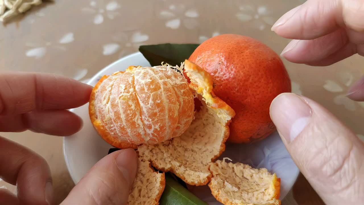 吃橘子别扔橘络我来告诉你它的价值,希望你能正视它