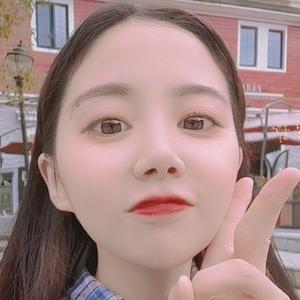 爱看书的双鱼座 