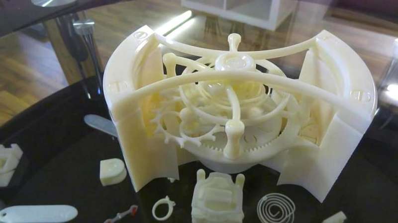 3D打印陀飞轮模型,全部组件都出自3D打印材料