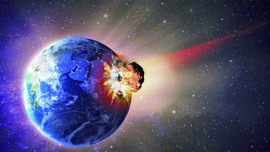 小行星撞地球时威力巨大,有两次机会撞向地球,只能用核弹击毁
