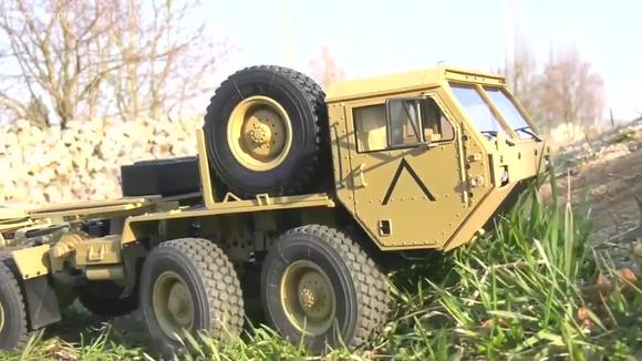 RC军用卡车模型,野外遥控展示,这造型真帅气