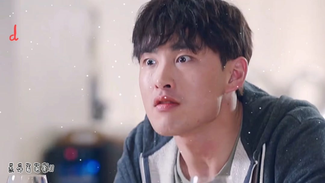 如果有一天又一个和你一模一样的人还是个富二代要和你换身份你会换嘛