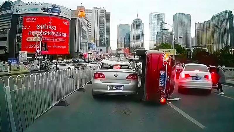 2021中国交通事故合集(0516第288期)