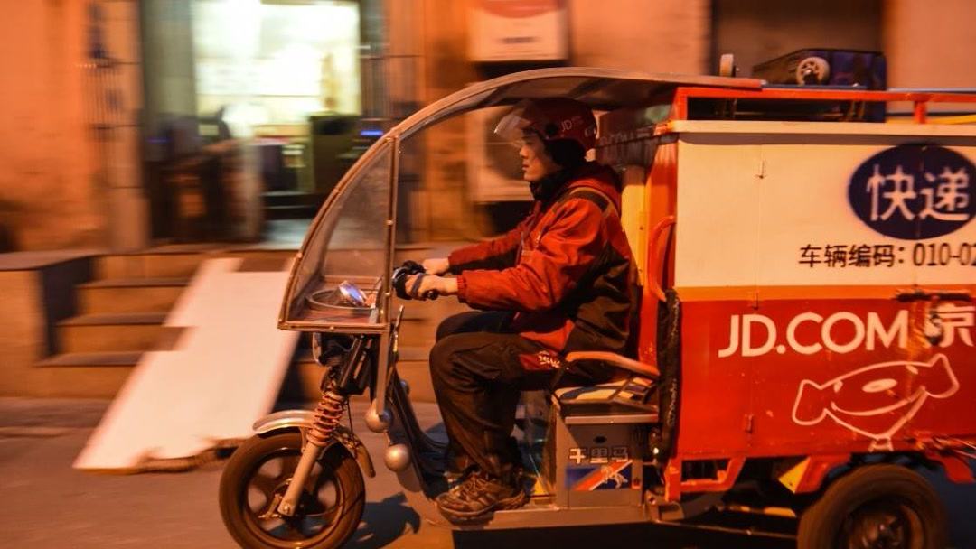 多家快递表示春节不打烊 部分公司将加价