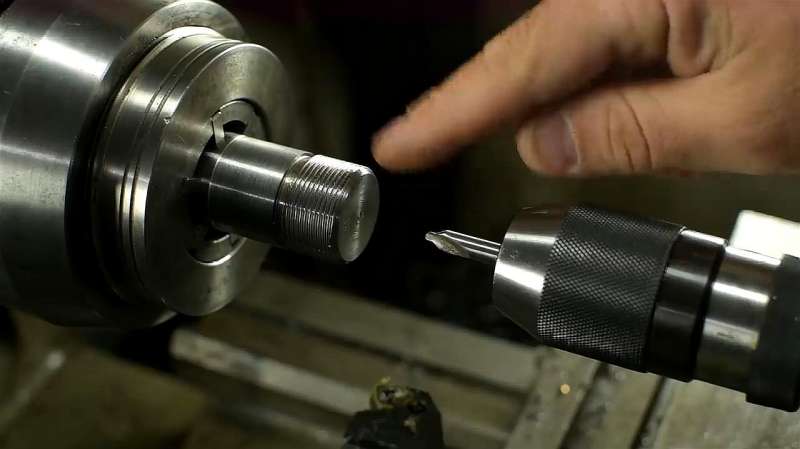 This Old Tony 简单的飞轮拉拔器…仅使用工业车床和铣床!