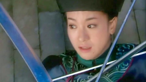新还珠格格:小燕子深夜翻墙,被侍卫当成刺客,这下惨了!