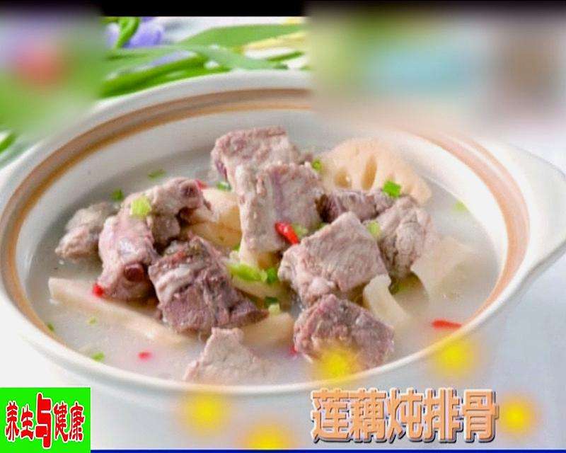 补钙佳品莲藕排骨汤,怎么吃效果会更好?让专家来教你