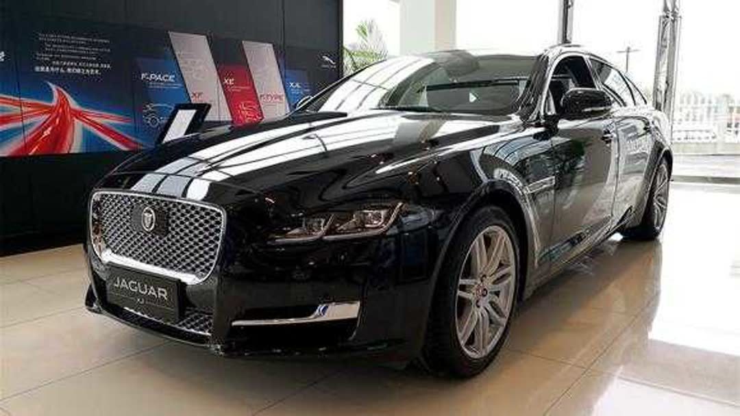 又一豪车放下身段,无奈降价30万,3.0L+V6动力,还看啥宝马7系?