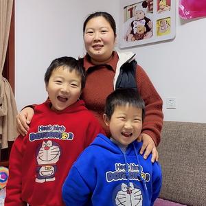 鹏飞与兰兰的日常生活 