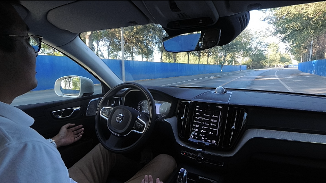 BBA都靠边站!这辆车的自动驾驶是除特斯拉之外能买到的最好的