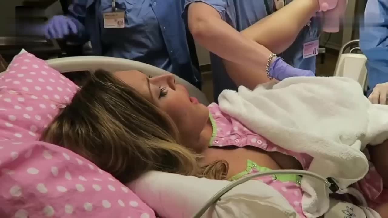 实拍超顺利孕妇分娩过程
