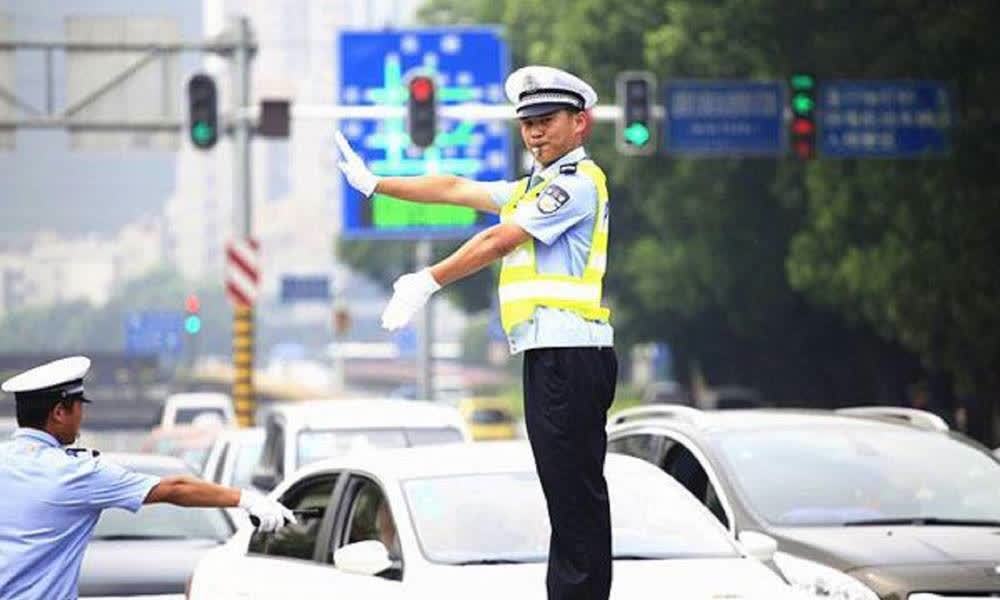 交通部:为减轻车主压力,这5种违章行为不再扣分,车主喜笑颜开