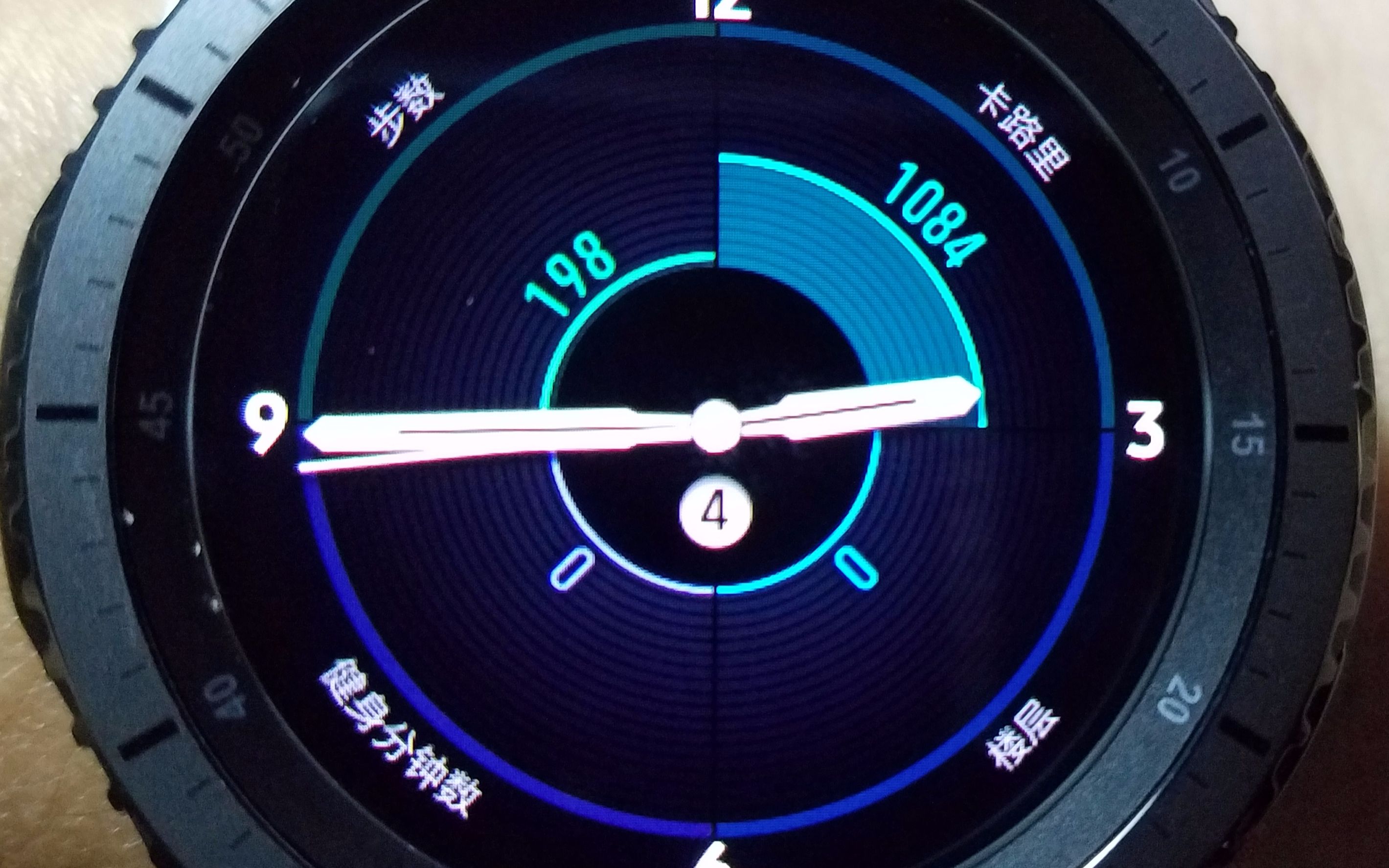 去年买了个表-三星手表Gear S3