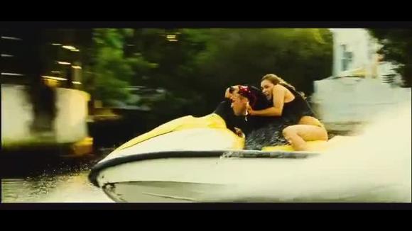 撩妹耍帅两不误,贴身保镖羡慕嫉妒恨啊!