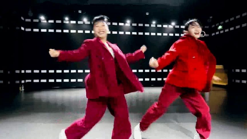 这就是街舞 蔡依琳周杰伦《布拉格广场》舞蹈