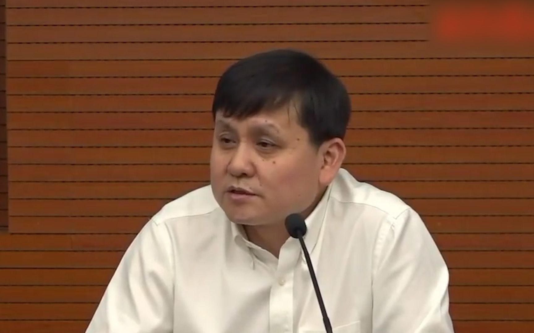 张文宏:新增的上海本土病例接种过疫苗 所有密接者没有一例阳性