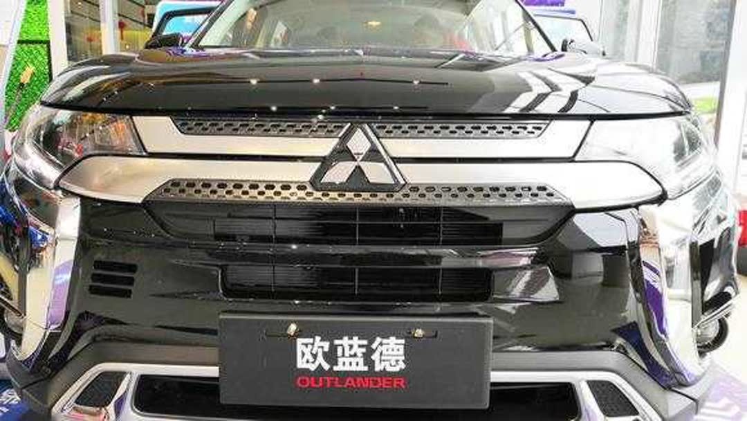 2019款三菱欧蓝德店内实拍