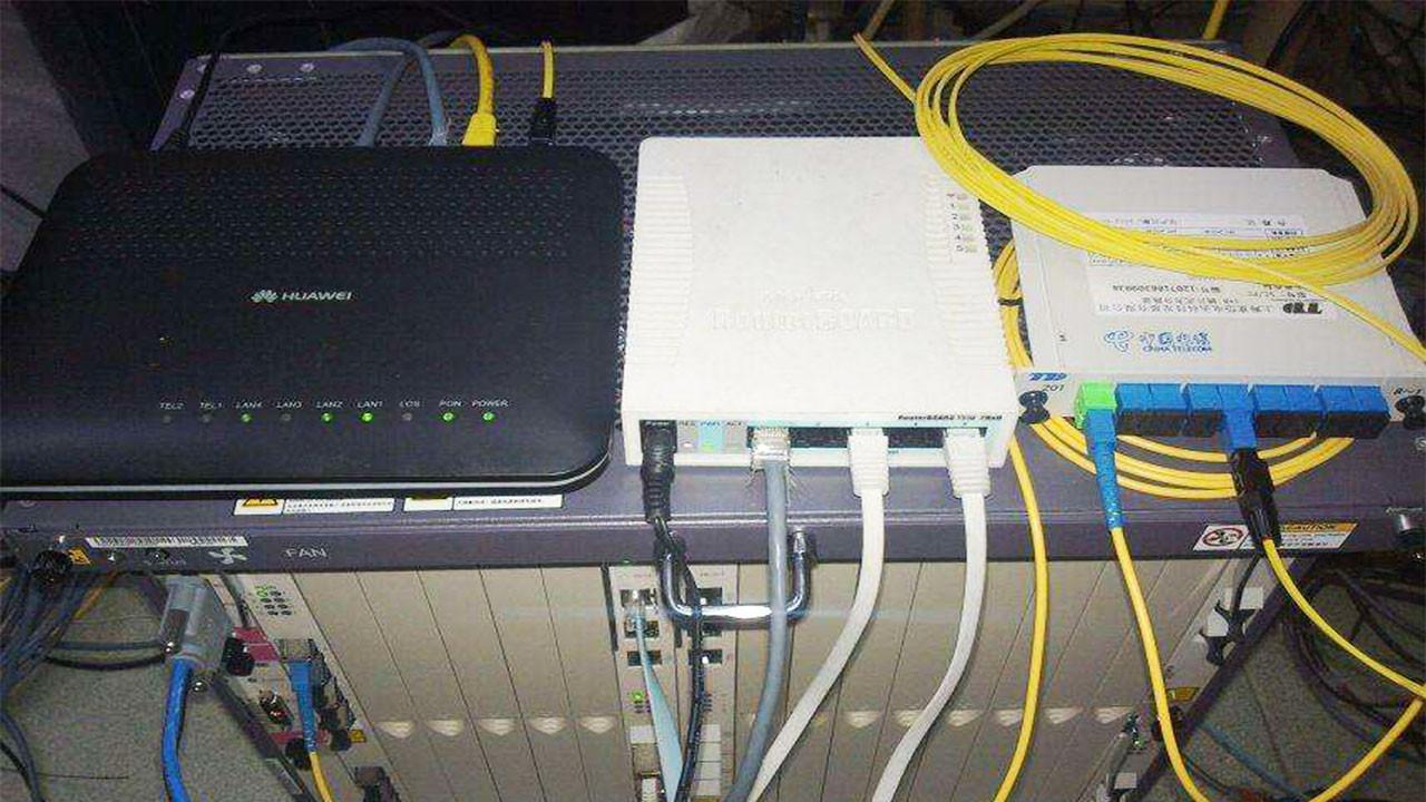 光纤传输速度快,为啥路由器和电脑之间不用光纤,而用普通网线?