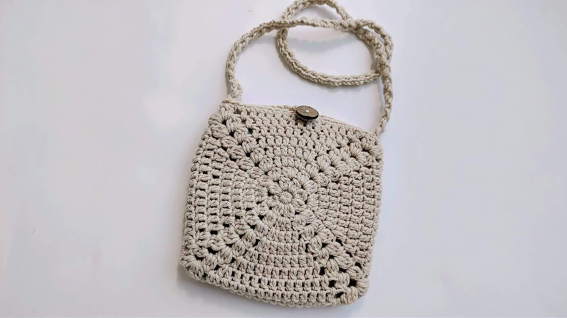 一款朴素文艺钩针包包,只需俩单元花片就可以编织完成