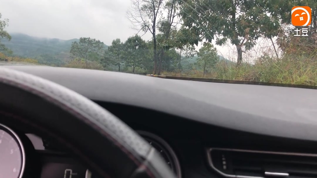 陡坡起步, 手动挡这个隐藏功能, 很多司机不知道怎么用