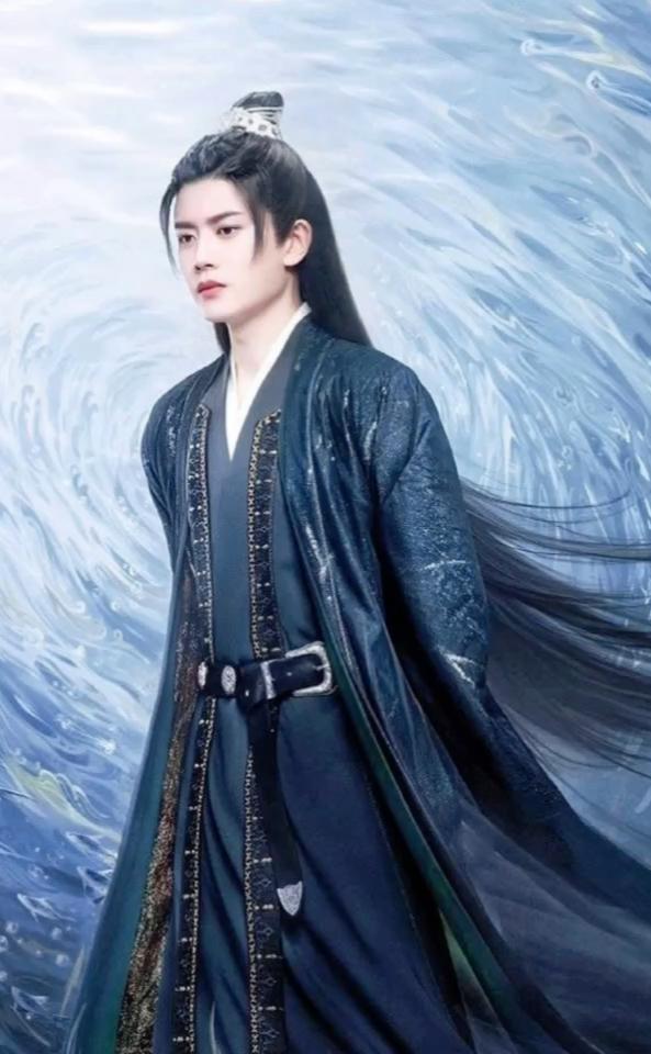   #任嘉伦# #迪丽热巴# 每次云禾有危险,救她的永远都是大尾巴鱼@...