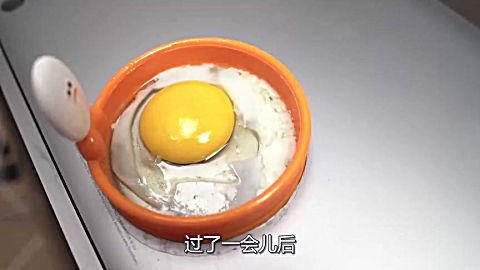 用苹果笔记本煎蛋是什么体验?国外小哥亲自测试,隔壁小孩馋哭了