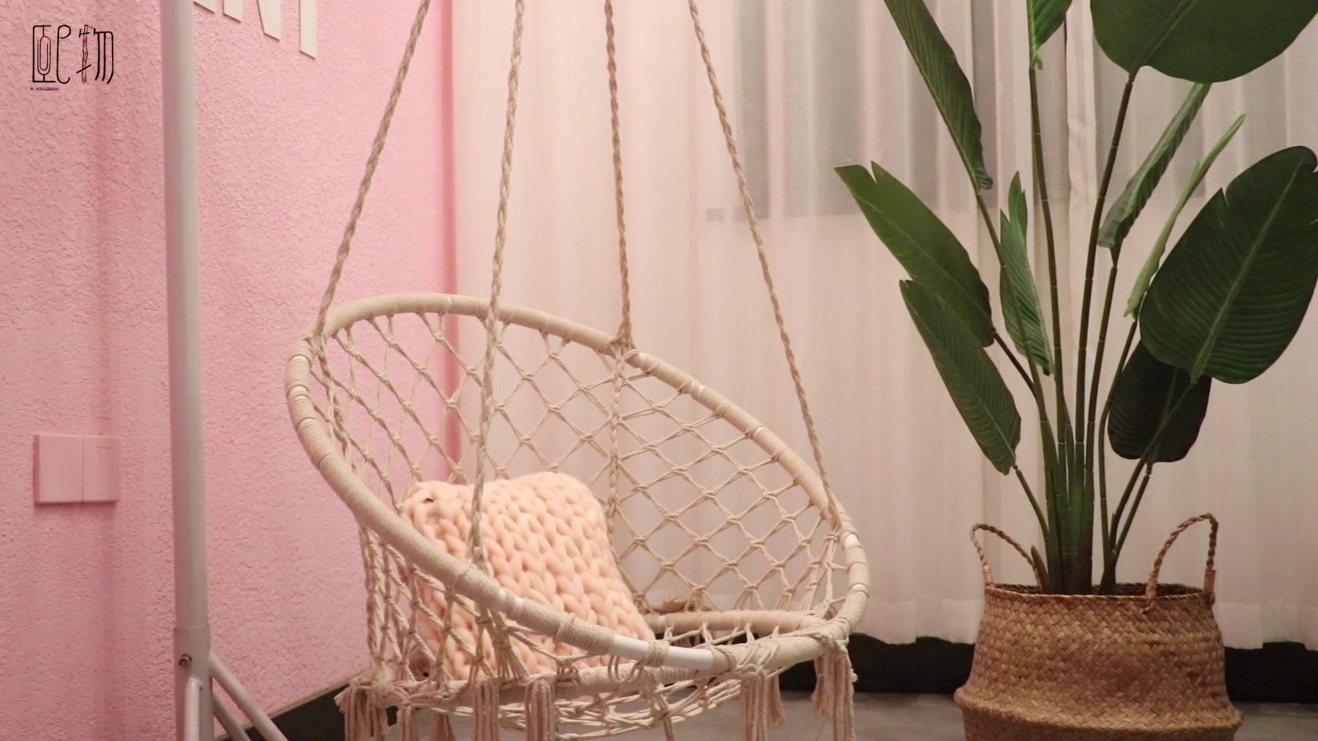 2分钟徒手编抱枕,再也不用花钱出去买,最重要的是制作简单