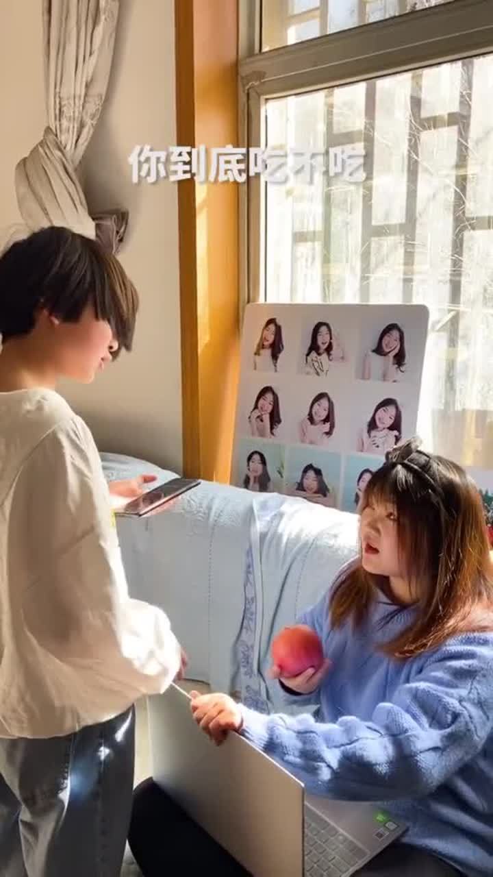 在家开视频会议的第一要点:注意随时关闭摄像头…