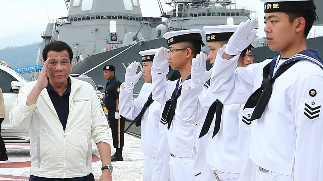 日本“加贺”号直升机航母停靠菲律宾 彰显与菲防卫合作