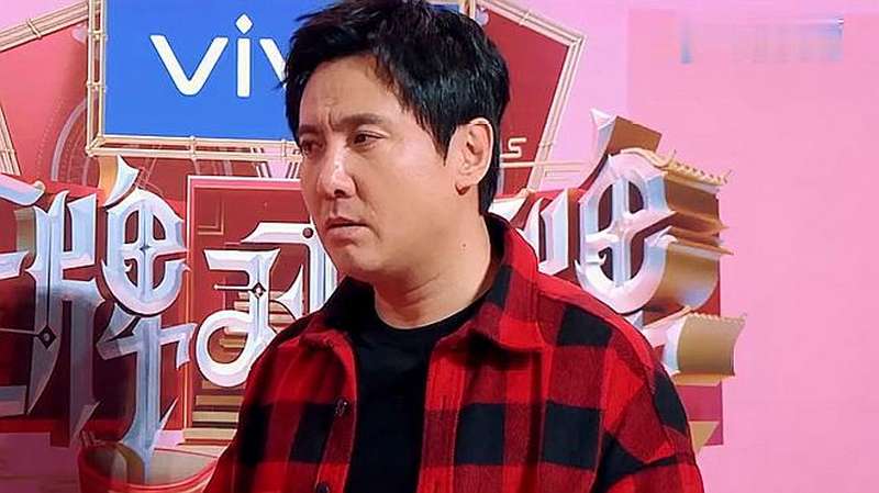 华晨宇上综艺尴尬了,做游戏还要找音准,沈腾也是一脸无奈呀