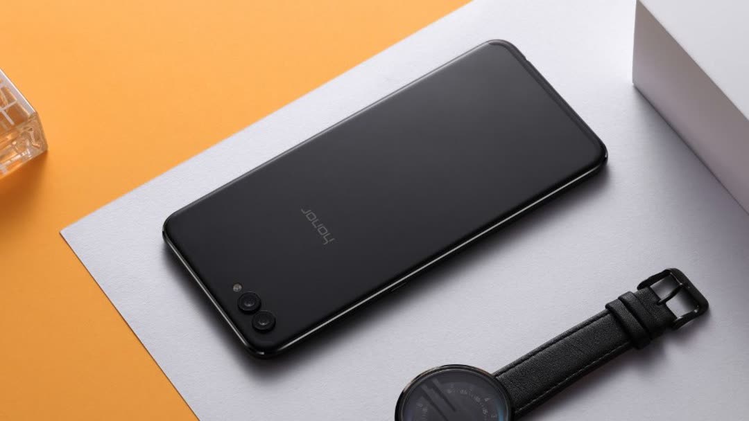 华为:全面屏 麒麟970 6GB 2000万双摄 快充,降至2437元