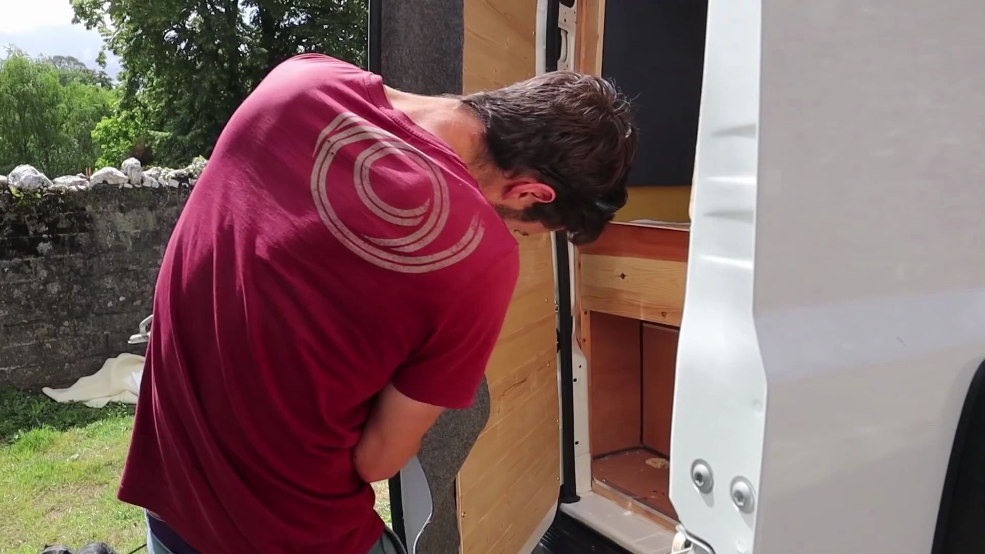 【货车爆改】如何在21天将货车爆改房车 DAY20