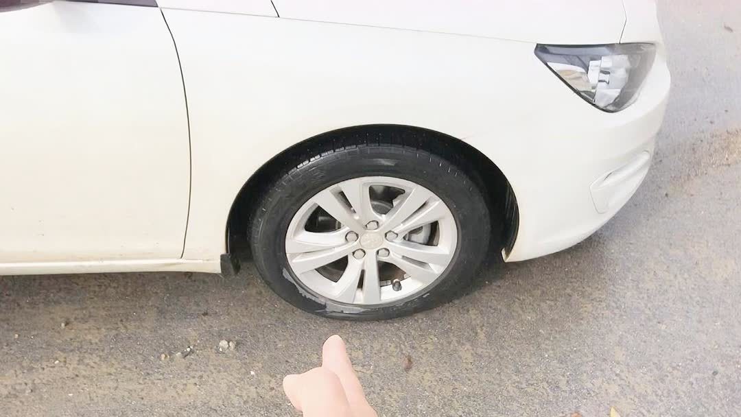 如何判断左右车轮位置?老司机告诉你技巧,这次终于明白了