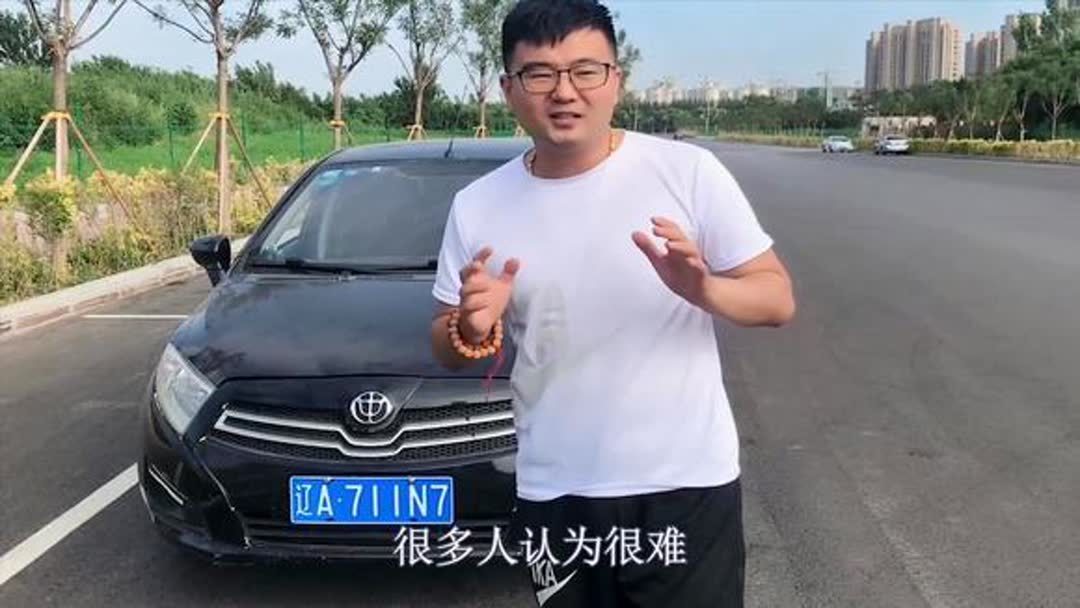 网上流行的汽车漂移方法,直接猛拉手刹猛打方向,能甩尾掉头吗