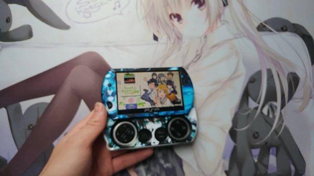 多年前的索尼游戏机,现在玩着仍然不错,不愧是曾经的王者啊